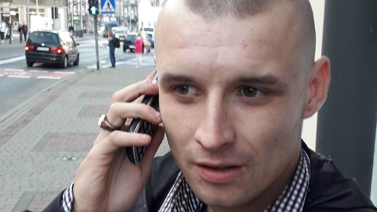 Poszukiwany mężczyzna ze zdjęcia. Brał udział w oszustwie "na policjanta"