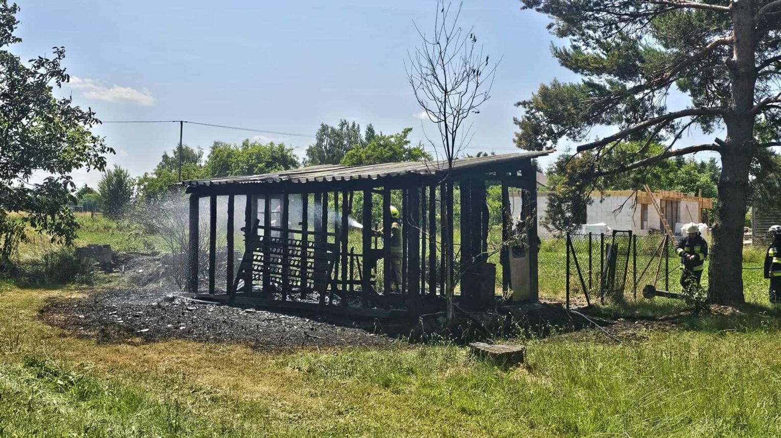Wrocanka. Pożar drewnianej szopy